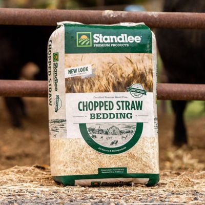 Standlee Premium Products Certified Weed Free Chopped Straw, 2 cu. ft ...