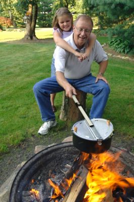 Wabash Valley Farms Open-Fire Pop Outdoor Popcorn Popper Kit with 3 ...