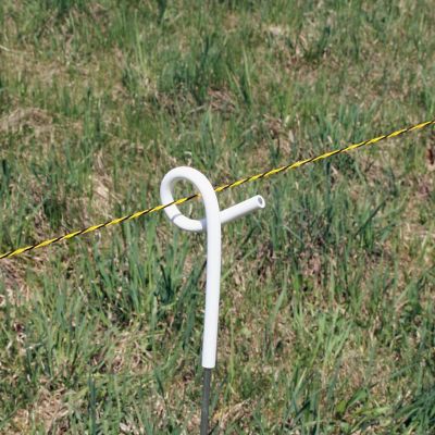 Zareba 39 in. Pig Tail Step-In Post for Steel/Aluminum Wire, Polywire ...