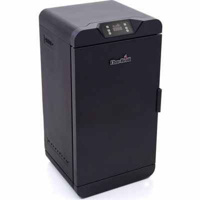 Smokers at Tractor Supply Co.