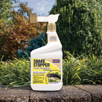 Snake Stopper 32 oz. Snake Repellent, Ready-to-Spray, Deter Snakes from ...