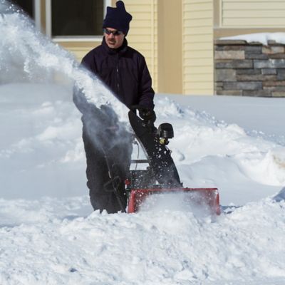 Toro 24 in. Self-Propelled 252cc SnowMaster 824 QXE Single-Stage Gas ...