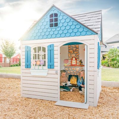 Lifetime Imagination Playhouse at Tractor Supply Co.