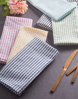 DII Seersucker Table Runner