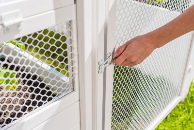 Vita Classic Vinyl Keyhole Composting Garden with Enclosure, White, 8 ...