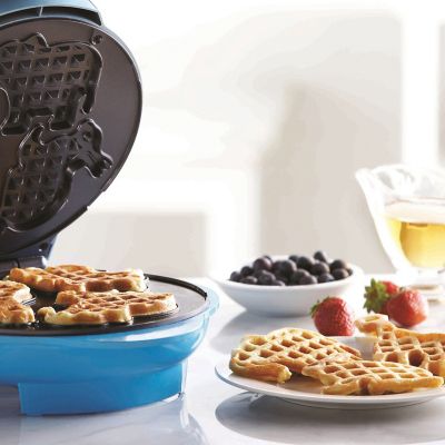 Brentwood Select Non-Stick Electric Animal Shape Waffle Maker at ...