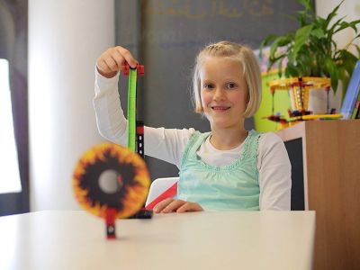 fischertechnik Dynamic XS Construction Set and Educational Toy at ...