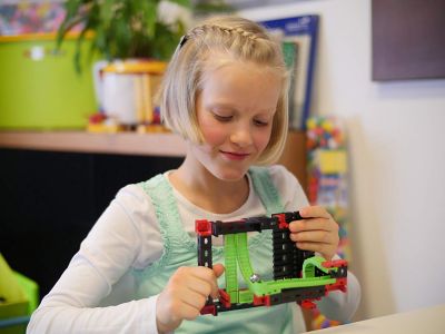 fischertechnik Dynamic XS Construction Set and Educational Toy at ...