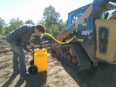 FLO-FAST Compact Versa Cart at Tractor Supply Co.