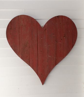 Barnwood USA Rustic Farmhouse 18 in. Rustic Red Reclaimed Wooden Heart ...