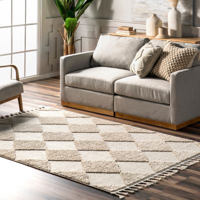 nuLOOM Marissa High/Low Diamond Tassel Area Rug at Tractor Supply Co