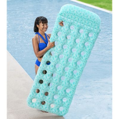 H2OGO! Comfort Plush Floating Pool Mat 6 ft.6 in. x 29 in./1.98m x 74cm