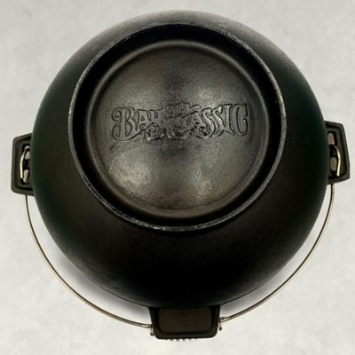 Bayou Classic 3 gal. Cast Iron Jambalaya Kettle with Lid at Tractor ...