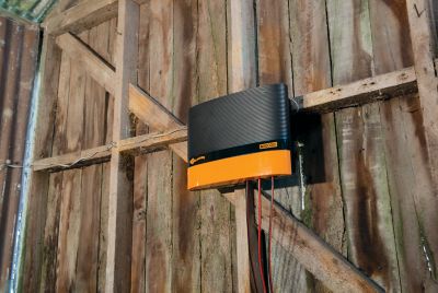 Gallagher M10000i Electric Fence Charger 100 Joule AC Energizer with ...