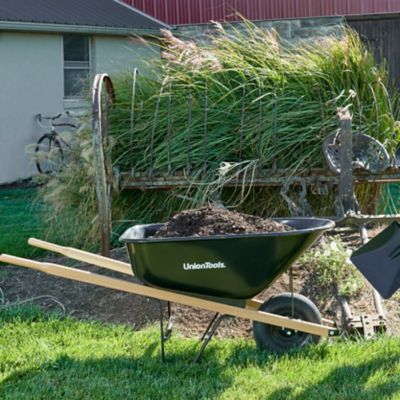 UnionTools Steel Wheelbarrow with Hardwood Handles and Two-Ply ...