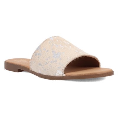 Dingo Women's Moo Moo Sandals, 6 M,Silver at Tractor Supply Co