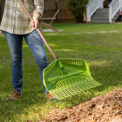 Ames FLIP 54.25 in. Handle 14-Tine Poly Scooping Leaf Rake at Tractor ...